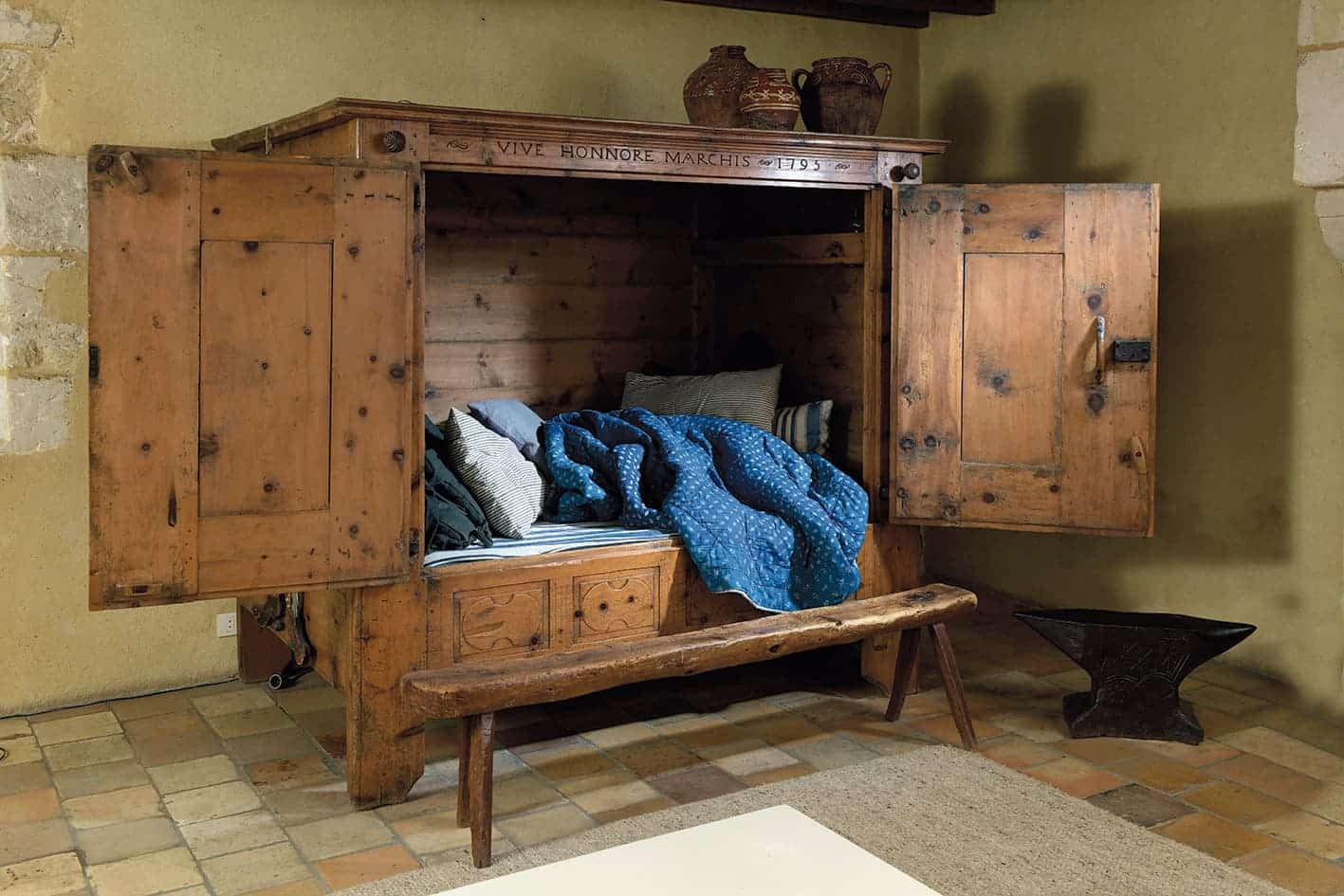 Le lit-clos : source d’inspiration pour le lit escamotable | Mobilier ...